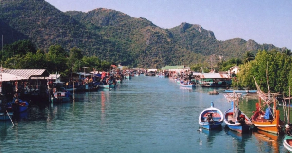 Suphanburi travel guide - Suphanburi Attractions - Suphanburi travel tip