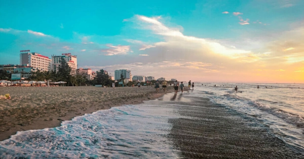 Enjoy your summer in Sam Son Beach - Thanh Hoa nature's gift