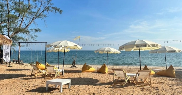 Mae Ramphueng Beach