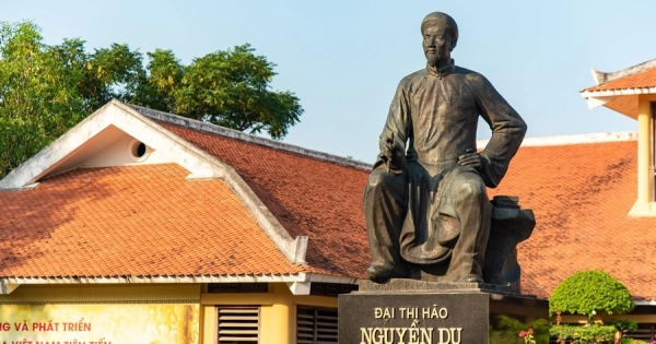 Travel guide to The Great poet Nguyen Du Memorial Site