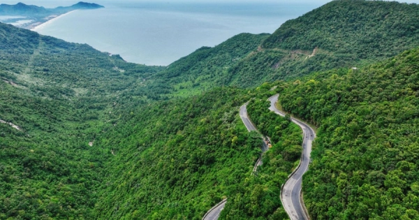 Detailed travel guide to capture the beauty of Hai Van Pass