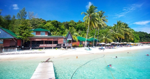 Langkawi vs Perhentian: Which Island Is Better for a Beach Vacation?