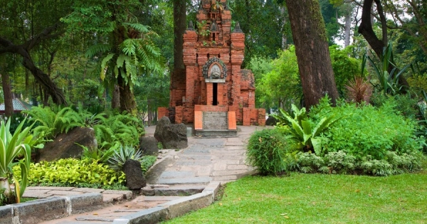 Tao Dan Park Travel Guide: A green space in Ho Chi Minh City